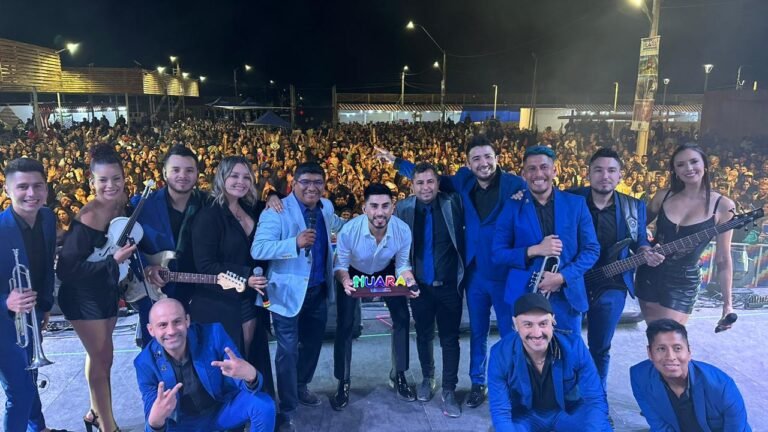 Los Vásquez y Noche de Brujas deslumbran al público de la Expo Huara ...